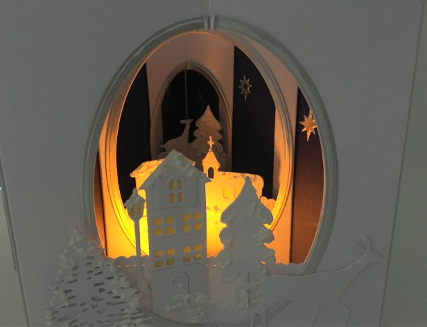 Front Fold Diorama Card – positivelypapercraft